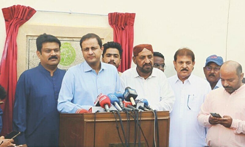 Karachi mayor opens project to generate solar power for KMC building ...